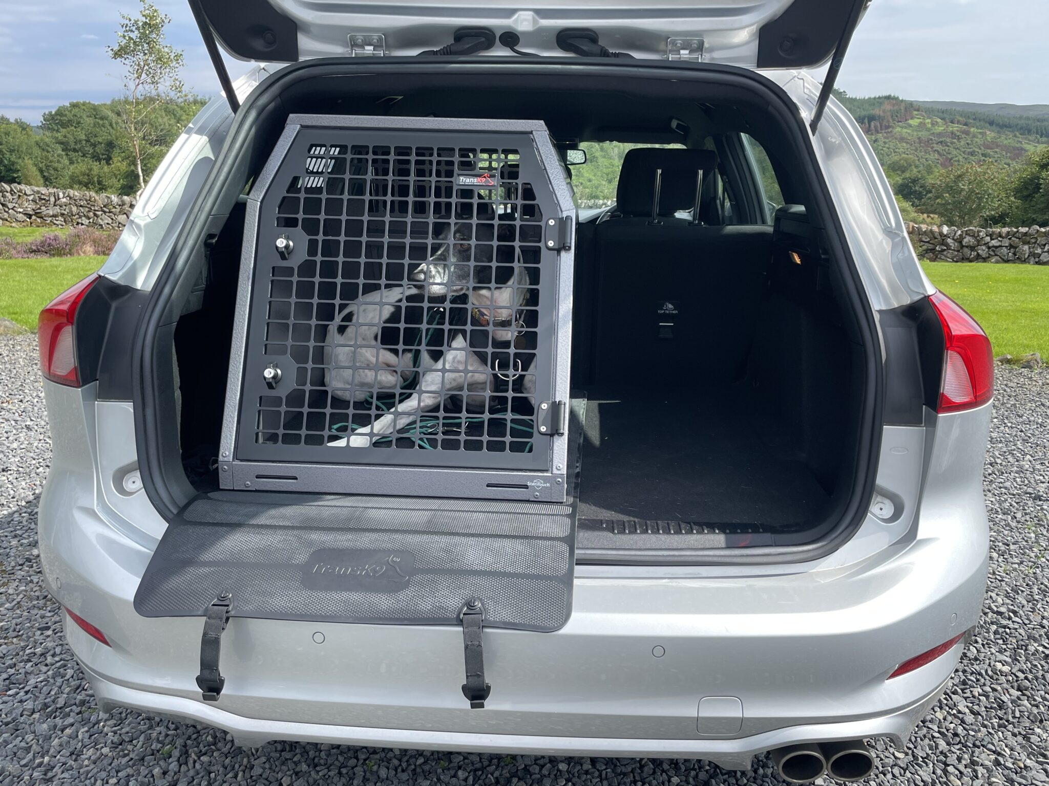 K9/C23 Single Dog Cage for XC60 | TransK9