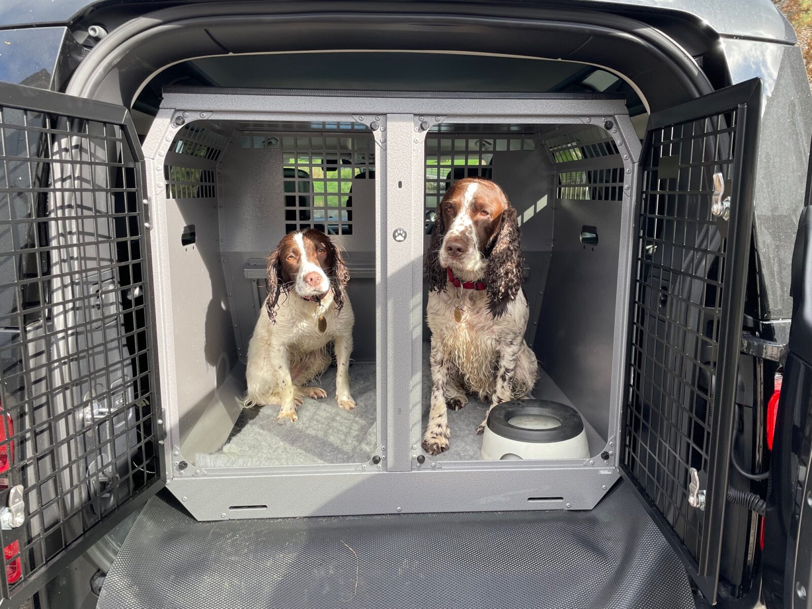 K9/C43 Double Dog Cage for Defender | TransK9