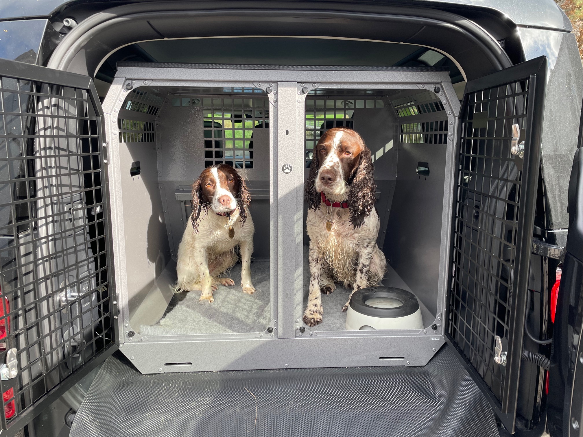 K9/C43 Double Dog Cage for Defender | TransK9