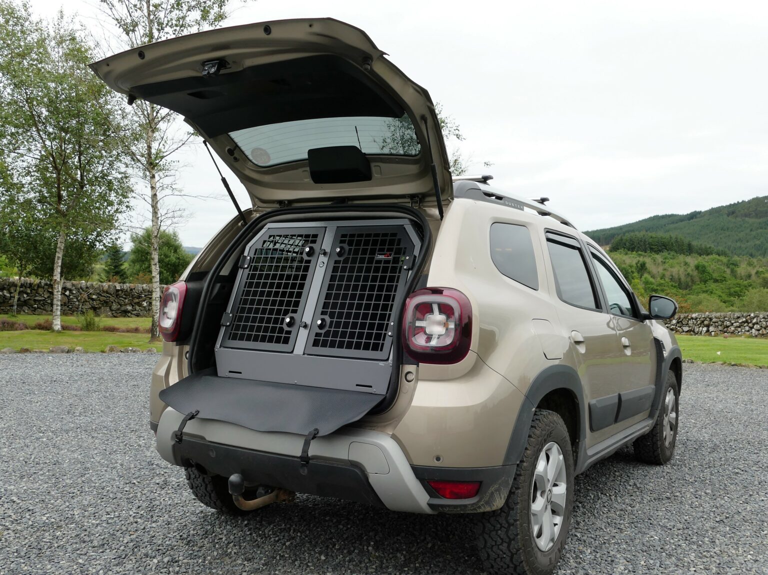 Car Dog Cages, Crates & Transit Boxes for Duster 2018 – 2024 | TransK9