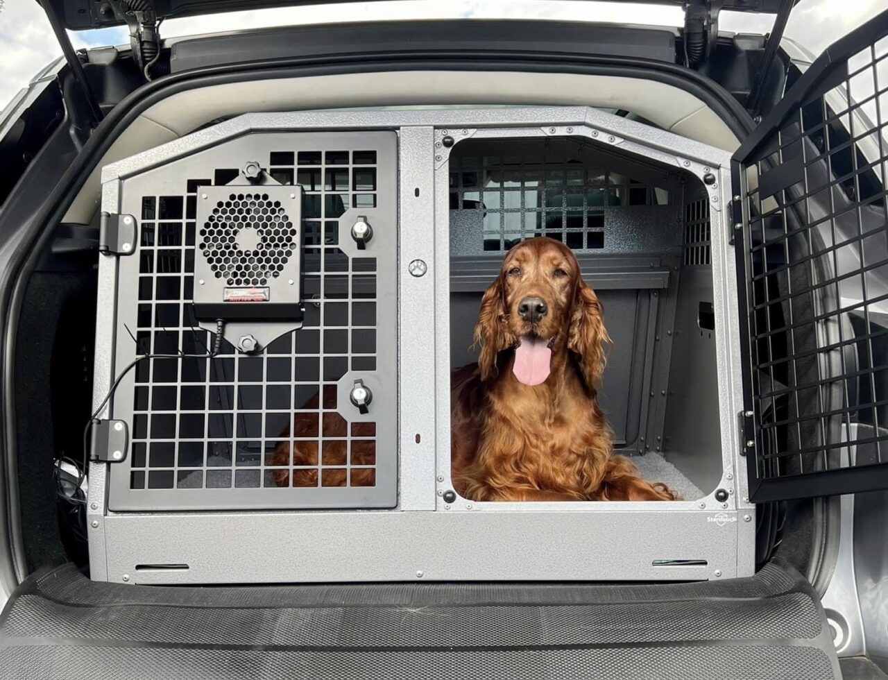 K9/C25 Car Dog Crate for Range Rover Evoque BMW | TransK9