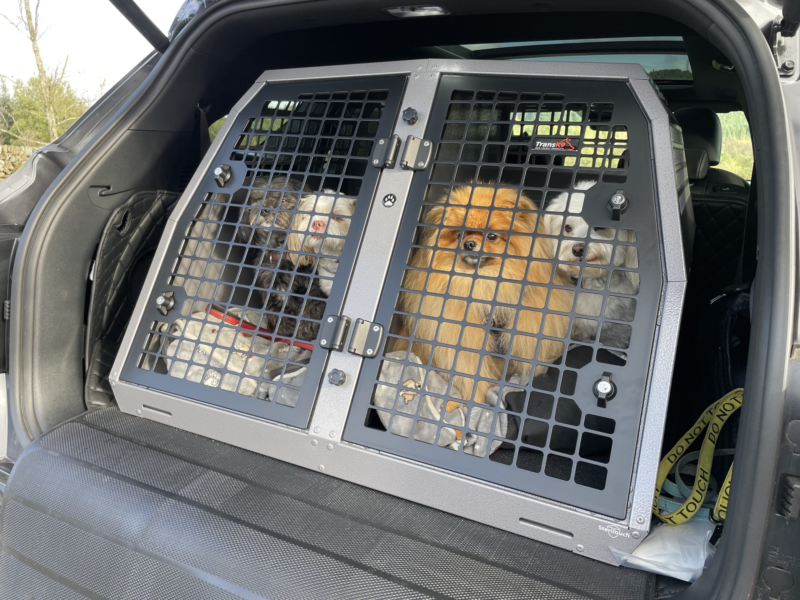 K9/C90 Car Dog Crate for Volvo V90, Vauxhall Insignia | TransK9