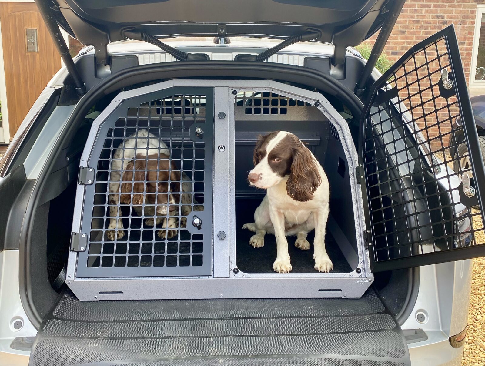 K9/C5 Double Dog Cage for Velar | TransK9
