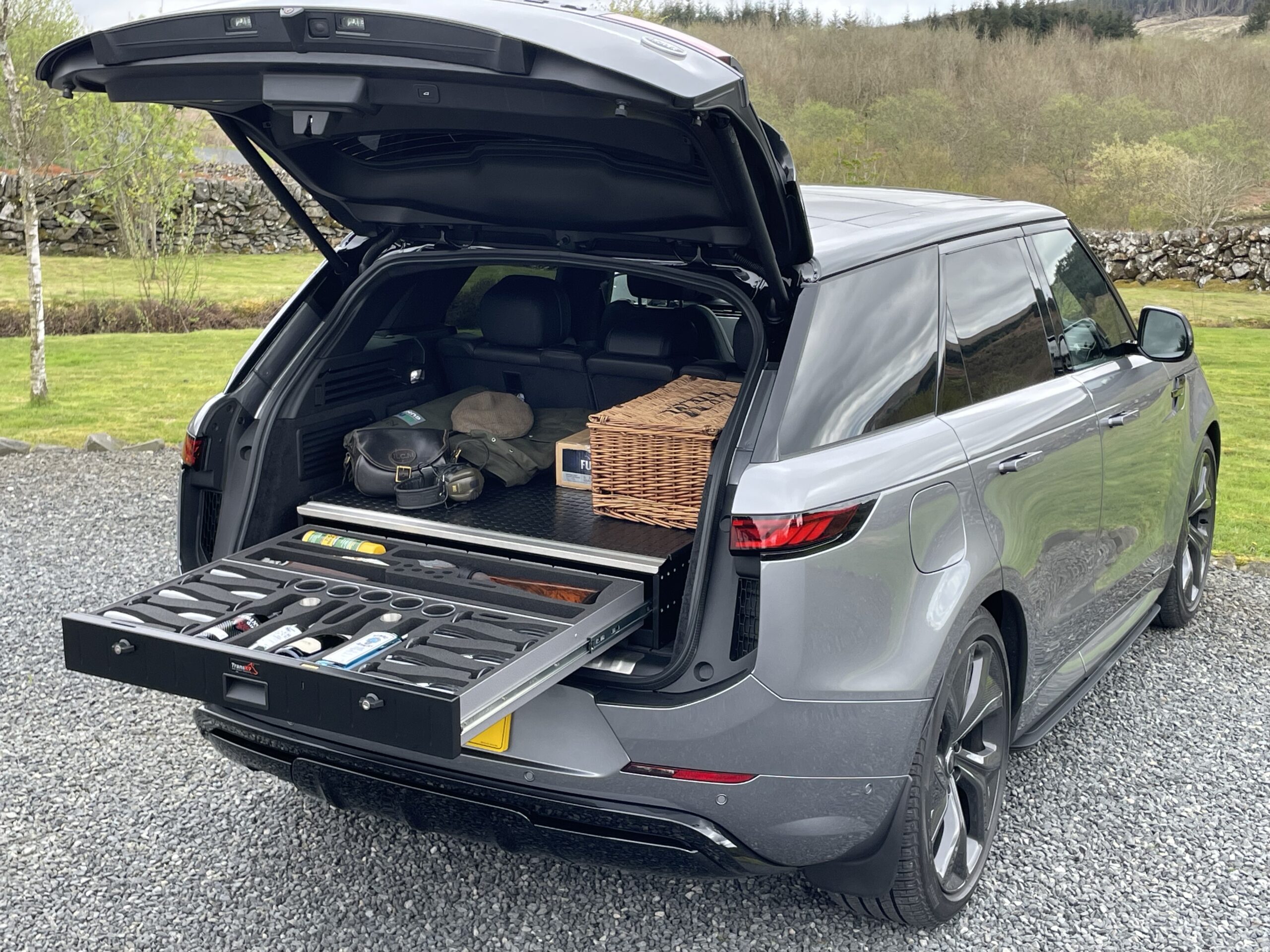 Car Dog Cages, Crates & Transit Boxes for Range Rover Sport L461 2022 ...