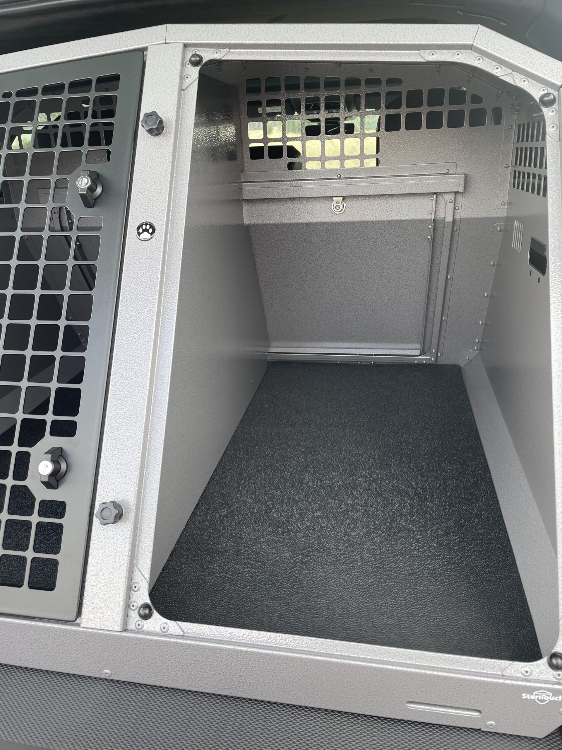 K9/C55 Double Dog Cage Transit Box for Range Rover L460 | Transk9
