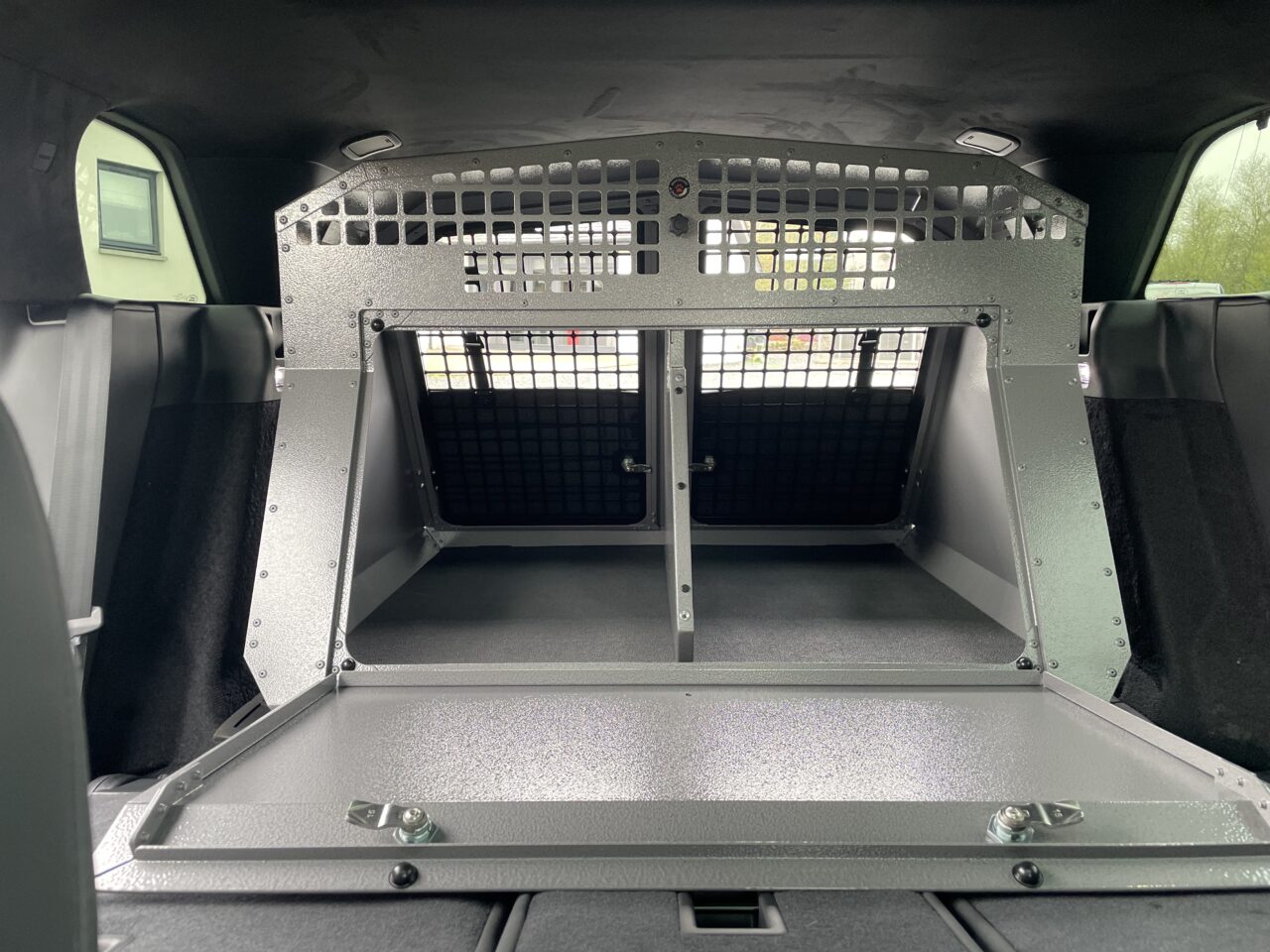 K9/C90 Car Dog Crate for Volvo V90, Vauxhall Insignia | TransK9