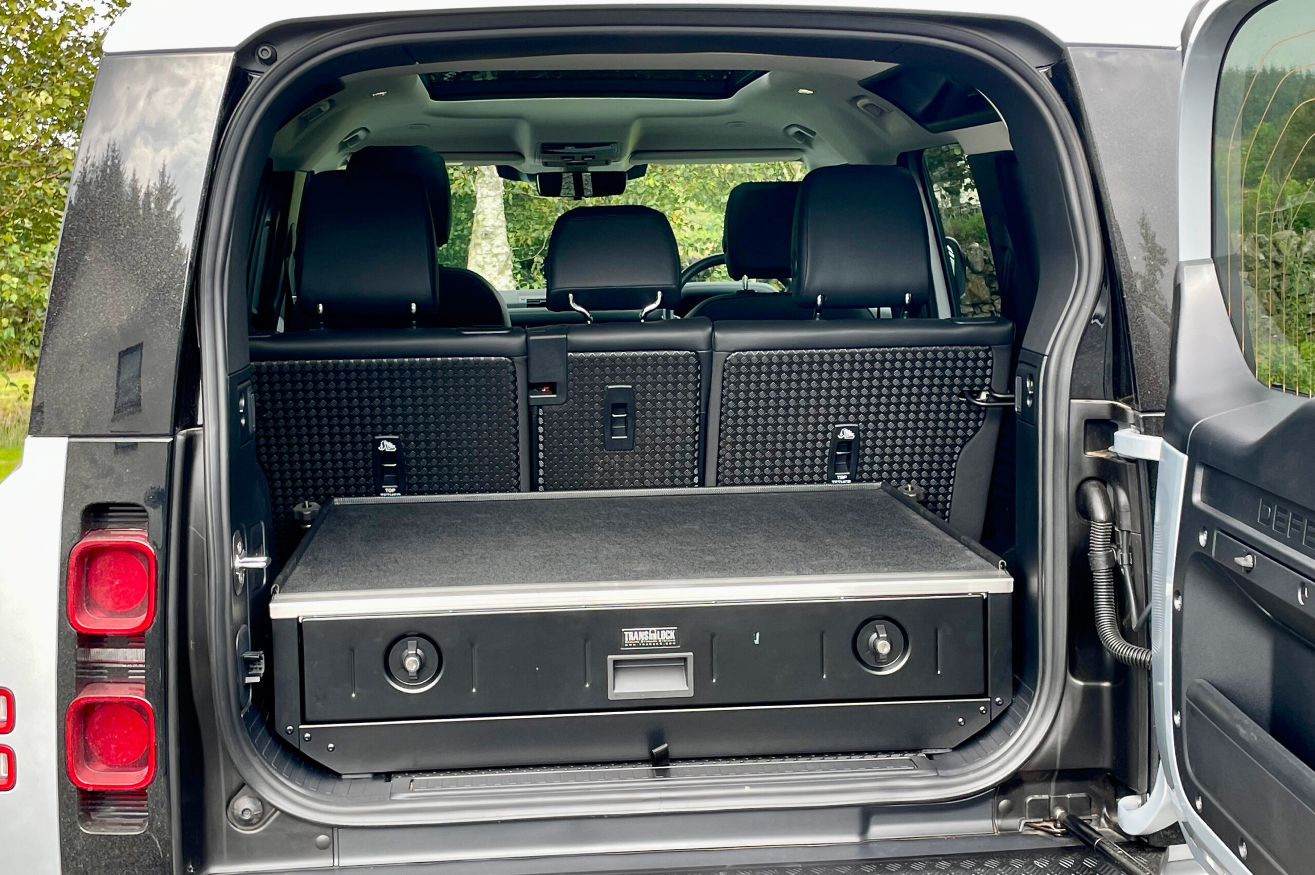 TL2c Storage Drawer for Range Rover Defender 110 | TransK9
